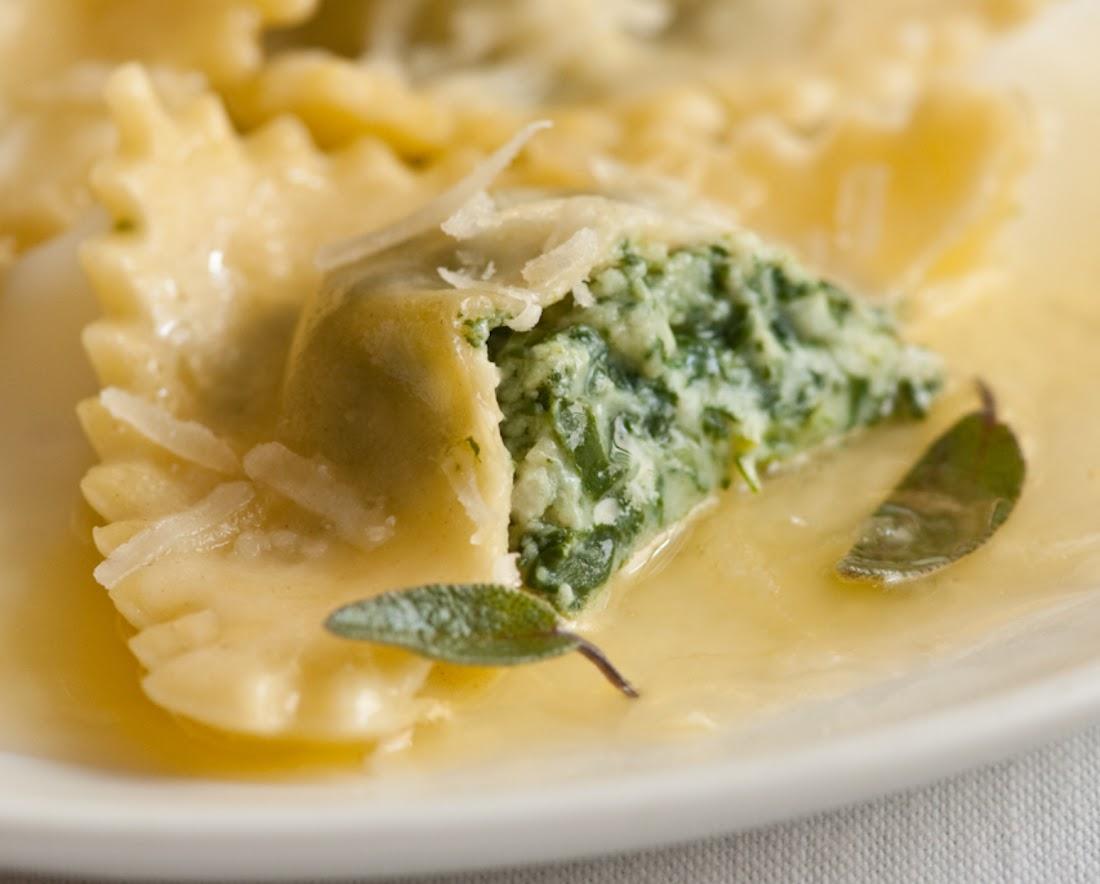 Bella Pasta & Seafood - Italian restaurant in Pueblo West, CO